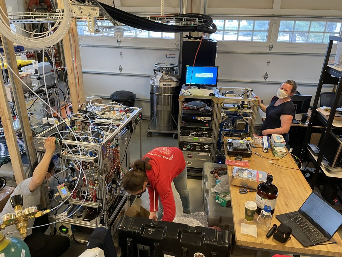 The CASA Experiment: Chemical Assessment of Surfaces and Air - IndoorChem